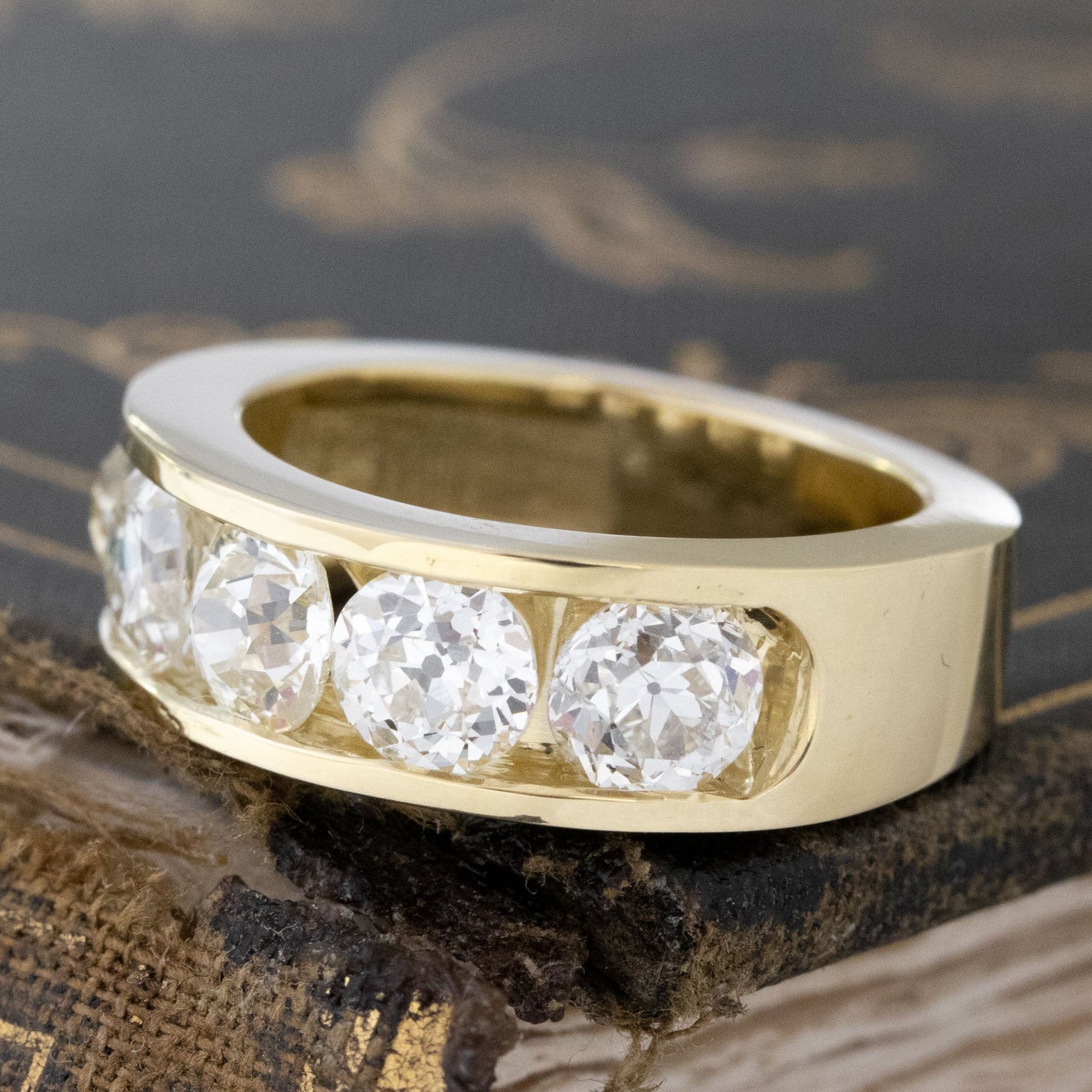 2.88ctw Old European Cut Diamond 5-Stone Channel Set Band