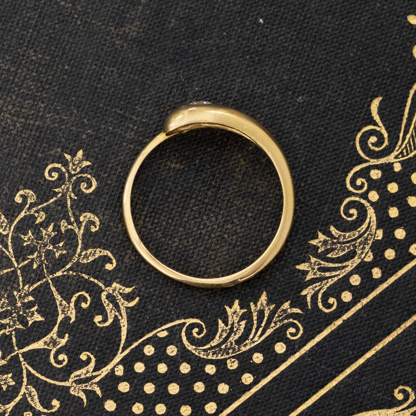 Vintage Diamond Serpent Band